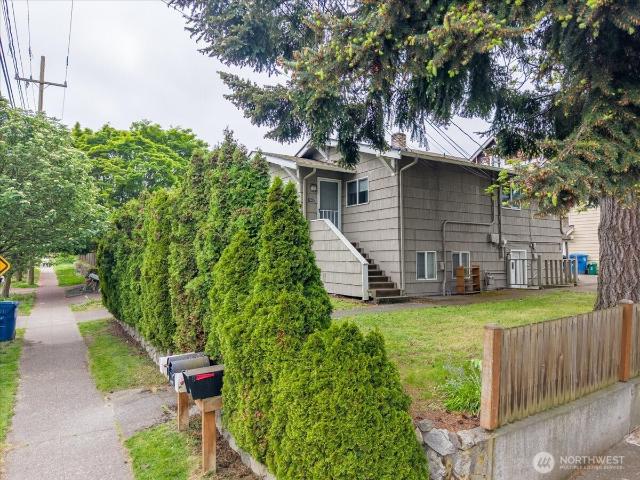 7945 9th Avenue SW