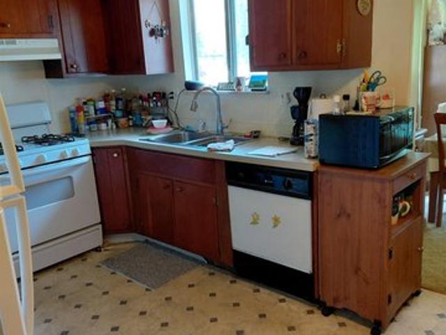 7946 Chalet Cmn, Saginaw, MI 48609