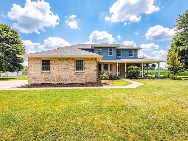7947 Contreras Rd, Oxford, OH 45056