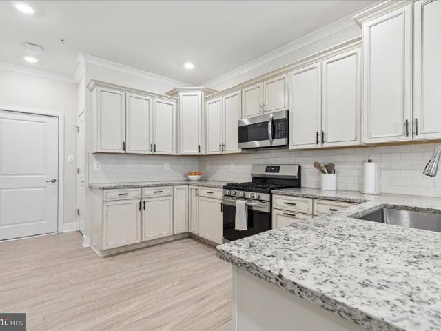 7948 Potter Place # 948 B