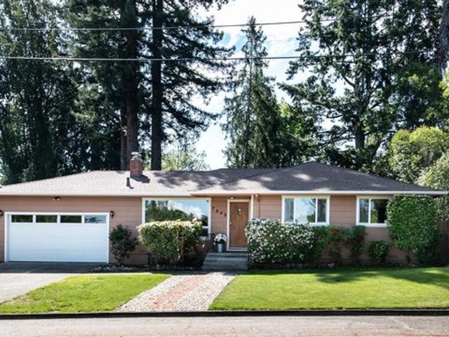 7949 Tocchini St, Sebastopol, CA 95472