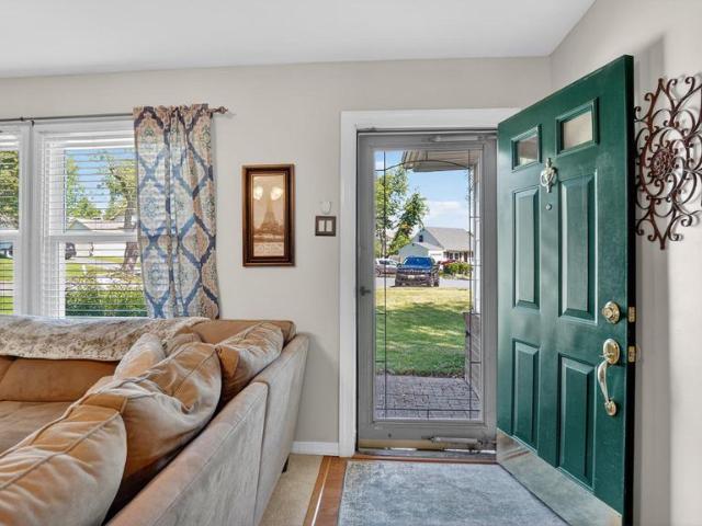 7949 Trafalgar Court