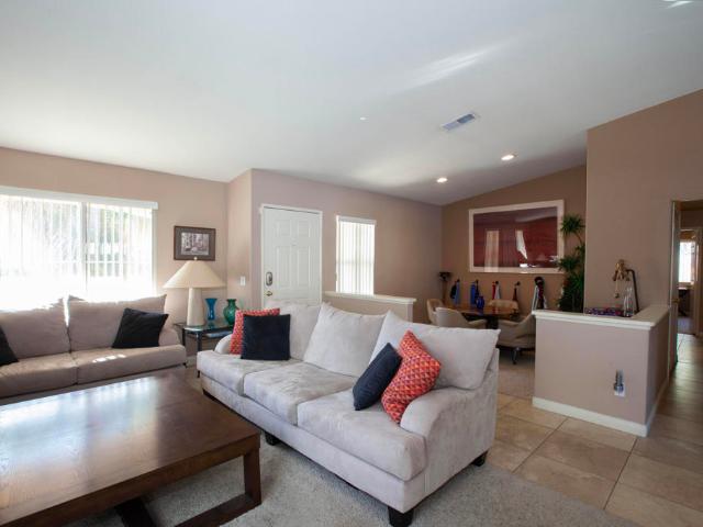 79400 Paseo Del Rey