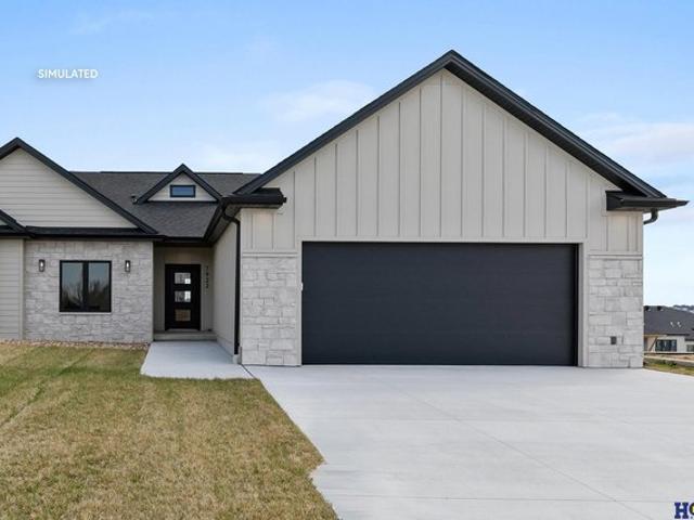 7940 S 42nd St, Lincoln, NE 68516