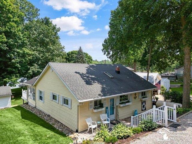 7940 Shaffer Rd, Reading, MI 49274