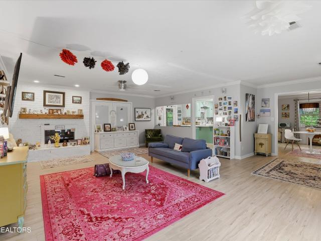 7941 Castlecomb Rd