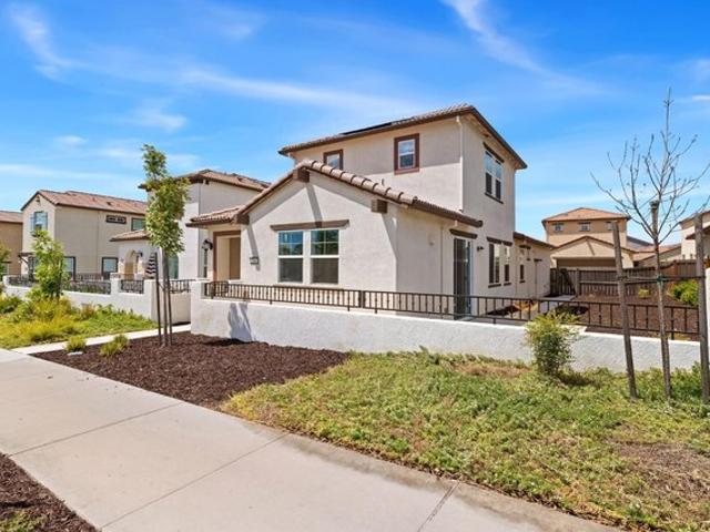 7941 Titan Dr, Antelope, CA 95843