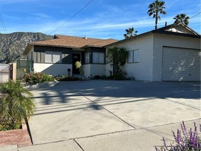 7941 Wentworth St, Sunland, CA 91040