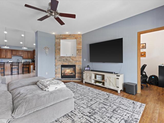 7942 Williamsburg Ct, Unit 201