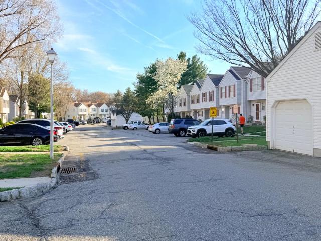 794 Darlington Dr, Old Bridge, NJ 08857 | MLS #NJMX2011