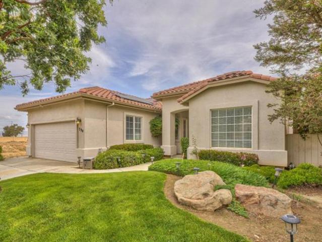 794 Orchard St, Greenfield, CA 93927
