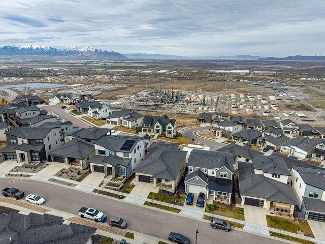 794 S Miller Ave, North Salt Lake, UT 84054
