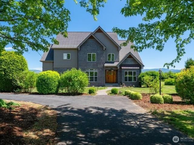 794 W Smith Rd, Bellingham, WA 98226