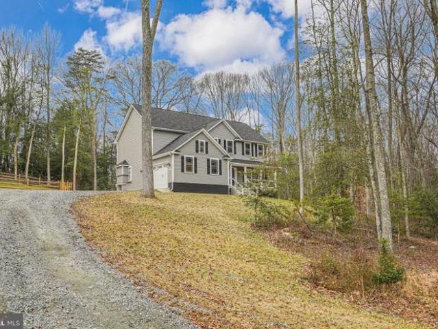 794 White Oak Rd, Fredericksburg, VA 22405