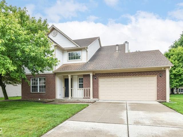 7954 Branch Creek Dr, Indianapolis, IN 46268