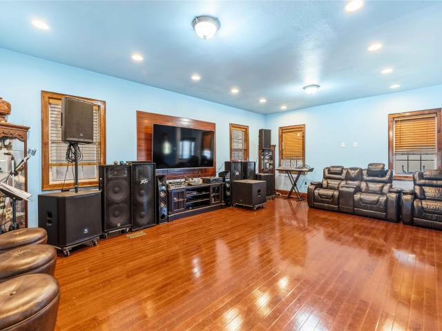 7954 County Road 121