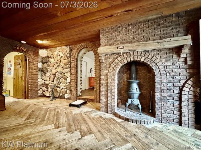 7955 Lakeshore Road