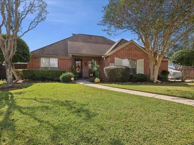 7955 Laurelwood Dr, Beaumont, TX 77707