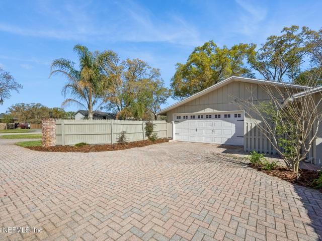 7955 Pine Lake Rd, Jacksonville, FL 32256 | MLS #2132
