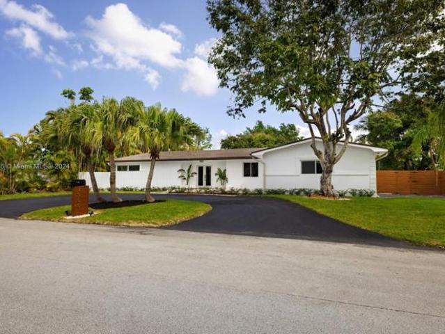 7955 SW 162nd St, Palmetto Bay, FL 33157