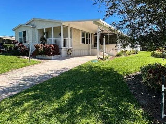 7955 SE Independence Ave, Hobe Sound, FL 33455 | MLS #B26017 | Compass