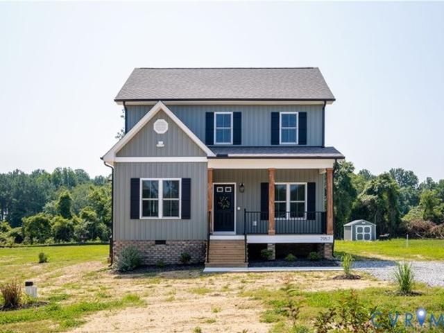 7957 Pennsylvania Ave, West Point, VA 23181