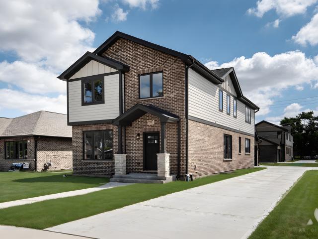 7957 W 73 Place