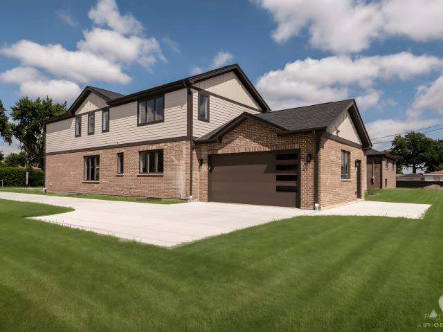 7957 W 73 Place
