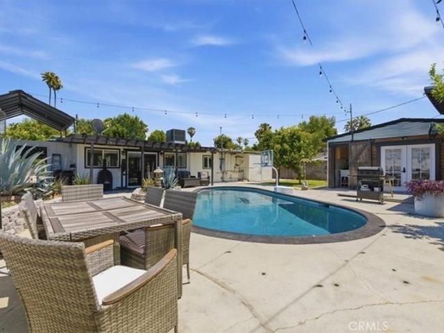 7959 Bothwell Rd, Reseda, CA 91335