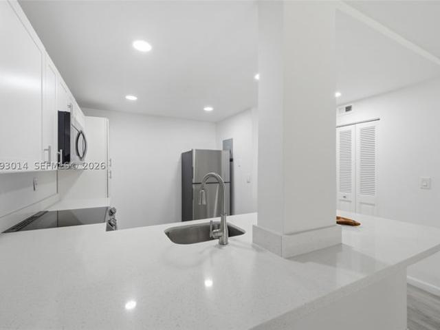 7950 W McNab Rd Apt 222, Tamarac, FL 33321