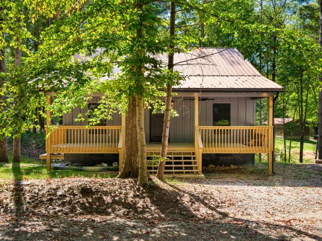 7951 20th Dr, Nineveh, IN 46164 | MLS #22065