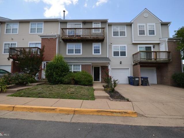 7953 Coachcrest Ct, Manassas, VA 20109