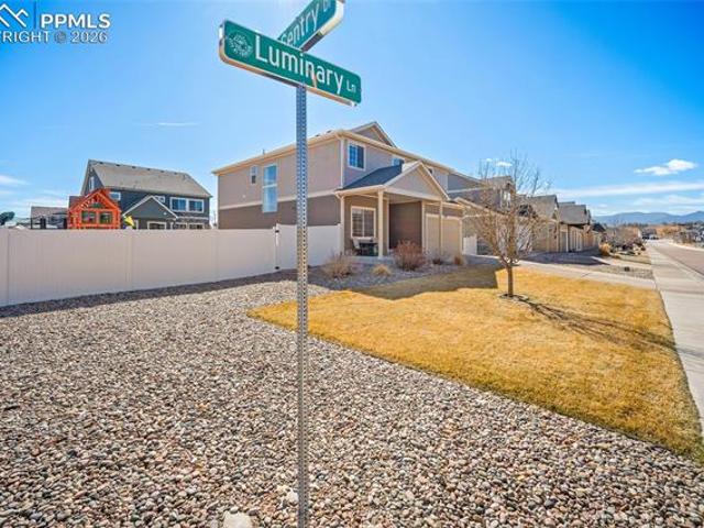 7953 Luminary Lane