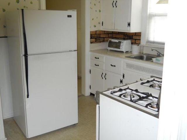 $795 / 2br 1050ft² UB GRADUATE STUDENTS 2 Miles from UB SOUTH 8/1 BEAUTIFUL APARTMENT North Buffalo/ Hertel/ UB South map