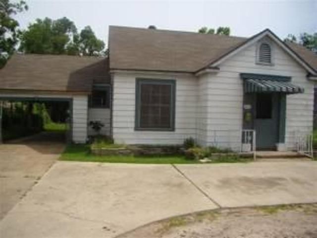 $795 / 4br 4 Bedroom, 1.5 bath home with Hardwood floors BEAUMONT