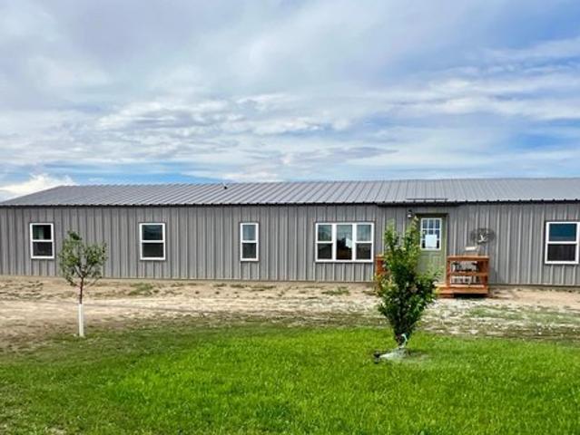 795 Black Mountain Rd, Thermopolis, WY 82443