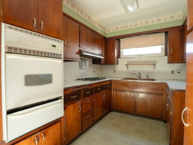 795 Kearny Ave