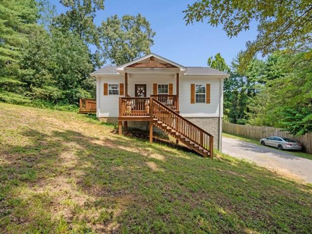 795 Lowery Ln, McMinnville, TN 37110