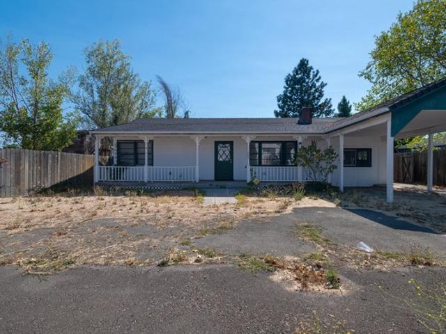 795 Lozier Ln, Medford, OR 97501