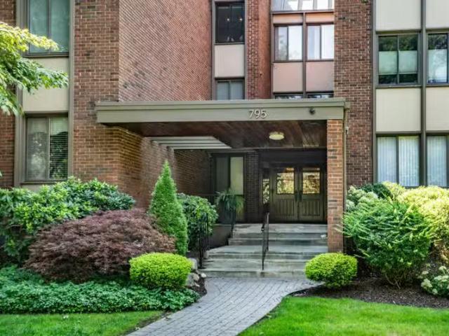 795 PROSPECT AVE APT A3, WEST HARTFORD, CT 06105 Condo/Townhom.