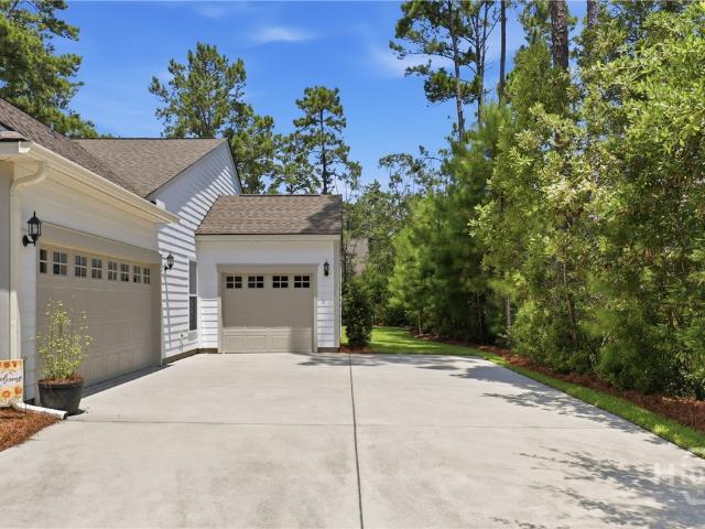 795 Waterways Parkway S