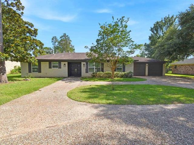 7965 Ginger Ln, Lumberton, TX 77657