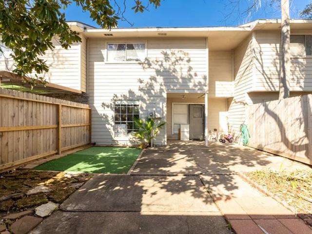7965 Kendalia Dr, Houston, TX 77036