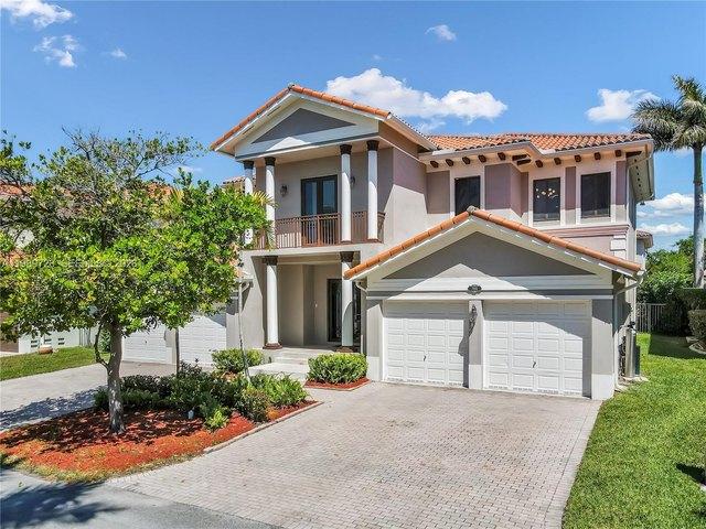7965 SW 195th St, Cutler Bay, FL 33157