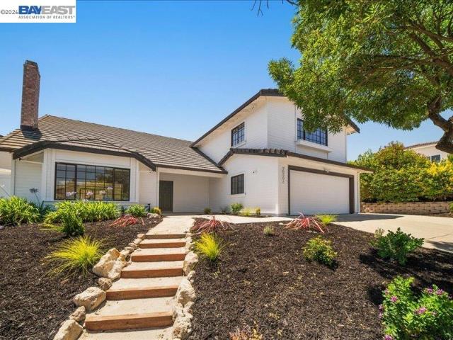 7966 Iglesia Dr