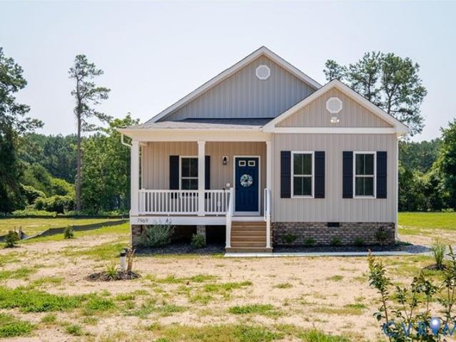 7969 Pennsylvania Ave, West Point, VA 23181