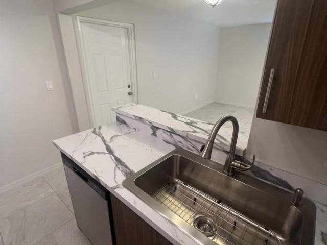7961 Gladiolus Drive 2 Bedroom Apartment for Rent at 7961 Gladiolus Dr, Fort Myers, FL 33908