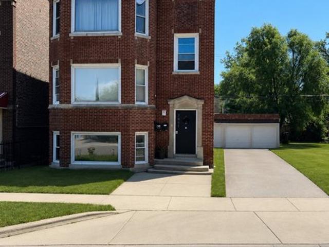 7961 S Essex Ave, Chicago, IL 60617