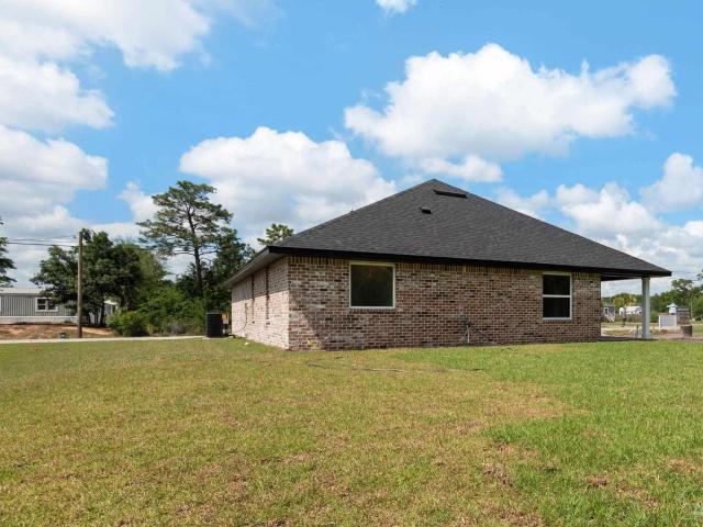 7961 Twin Lake Dr, Milton, FL 32583 | MLS #678449