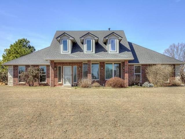 7963 N Alberts Dr, Yukon, OK 73099